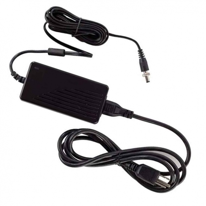 Celestron AC Adapter – 5 Amp Universal Plug 18782-CGL